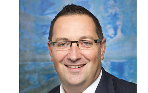 Goodliffe leads Broad