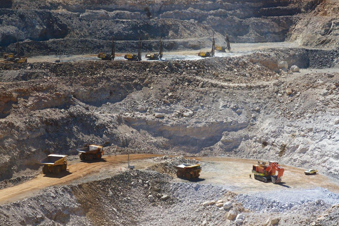 MinRes confirms $US600m lithium spend