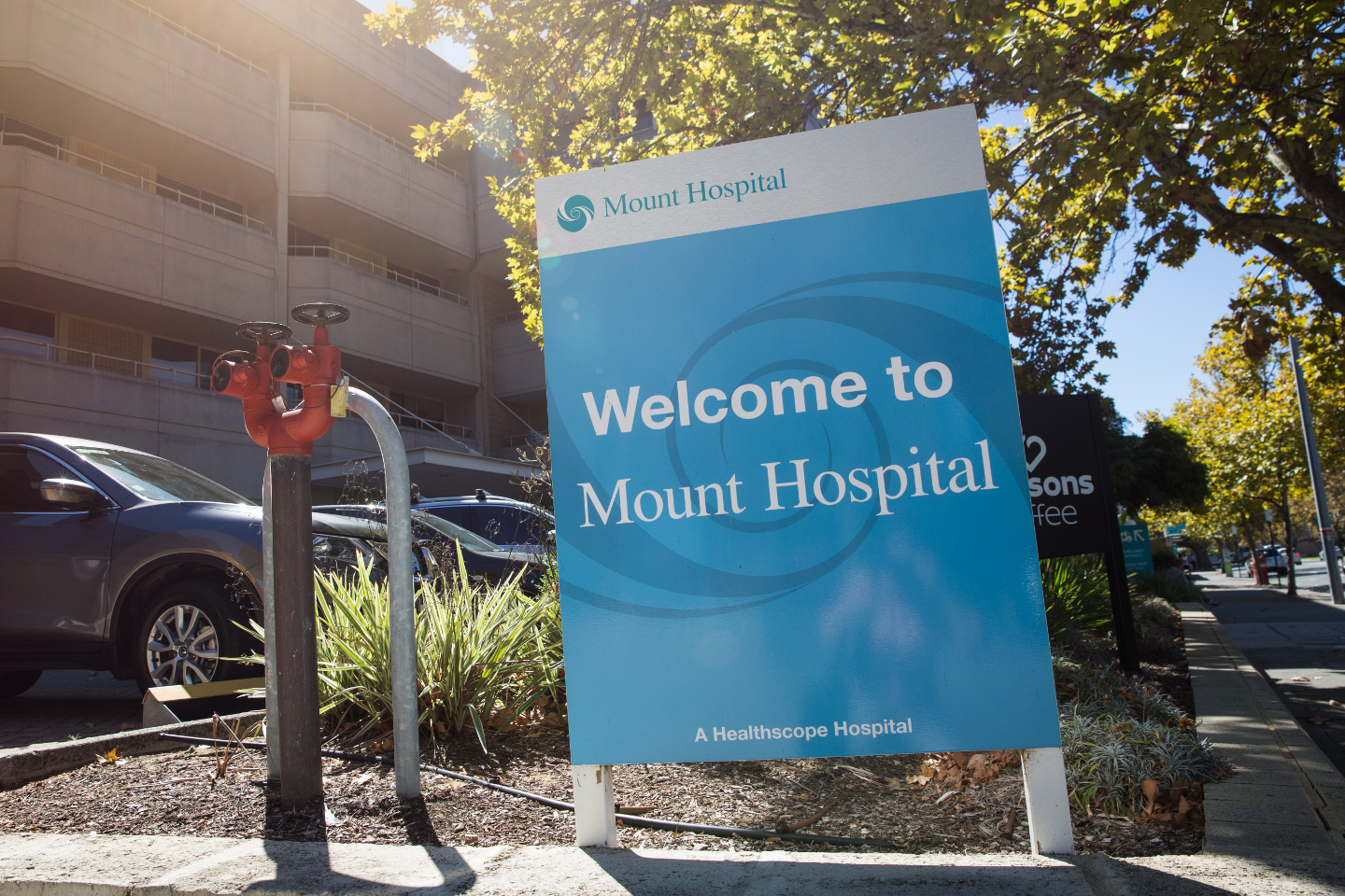 Healthscope rejects takeover bids, plans closures