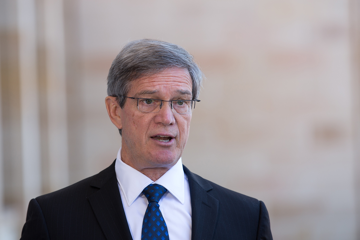 Nahan commits to electricity competition