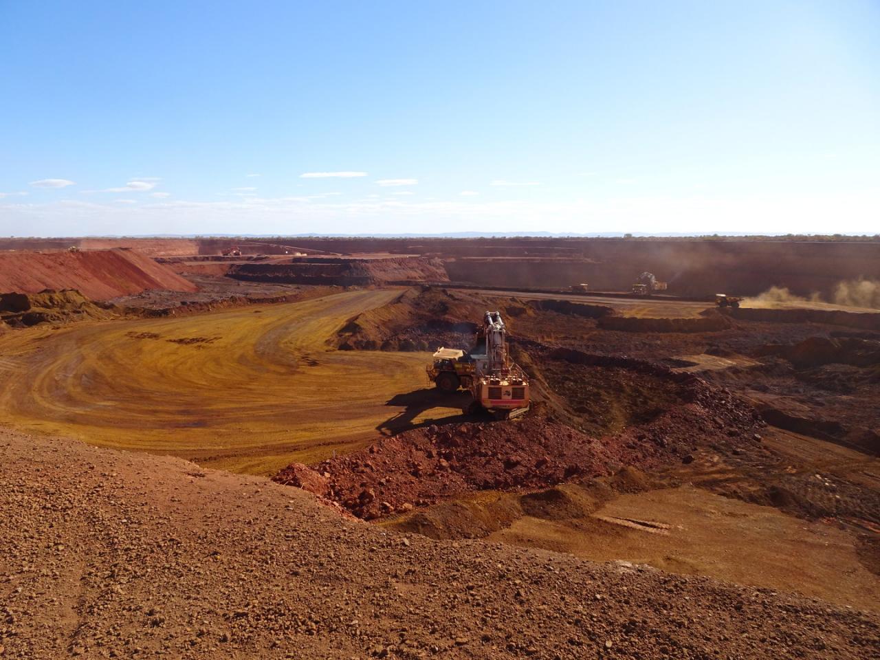 NRW wins further work with FMG