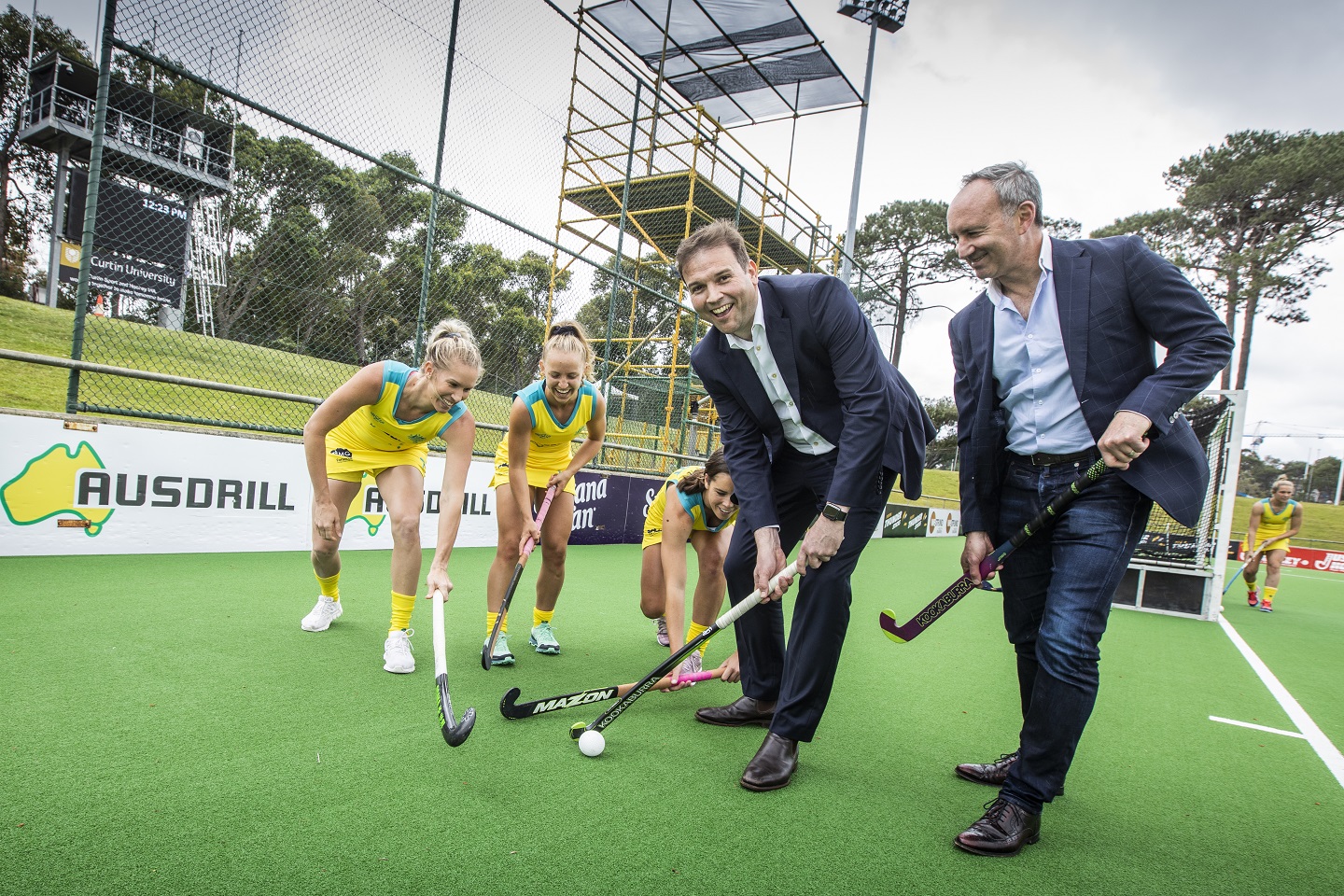 Ausdrill, FMG sign hockey deals
