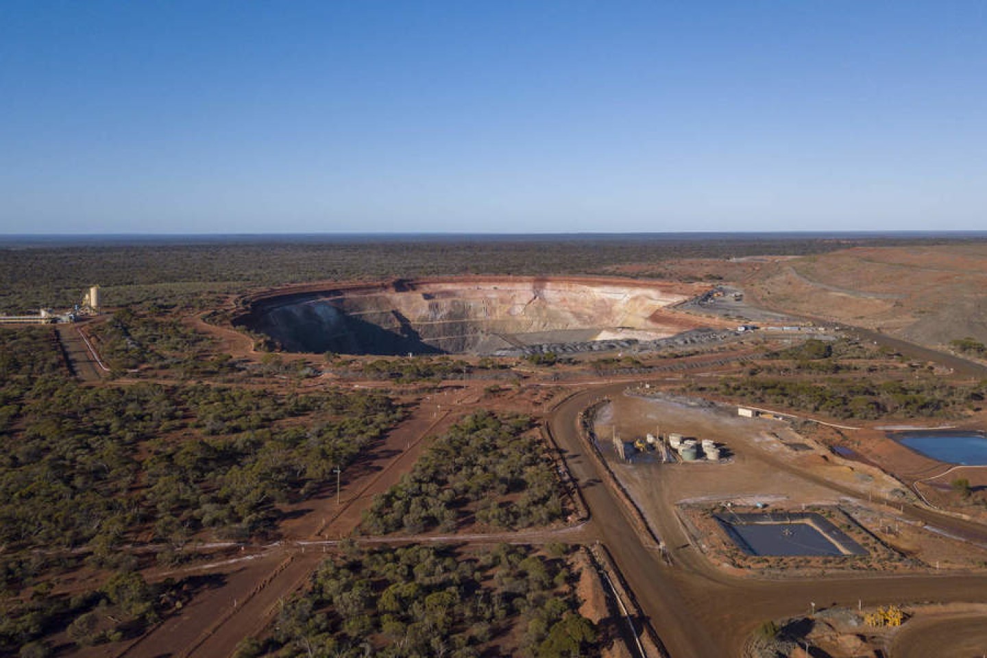Saracen exceeds FY20 forecast