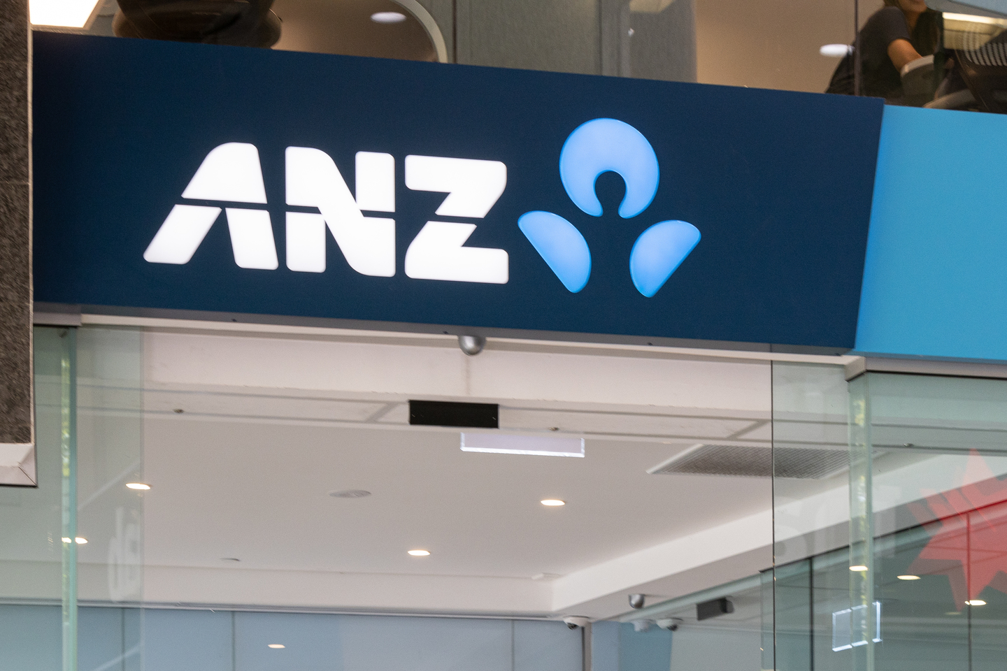 Gas okay for ANZ as it clamps on coal
