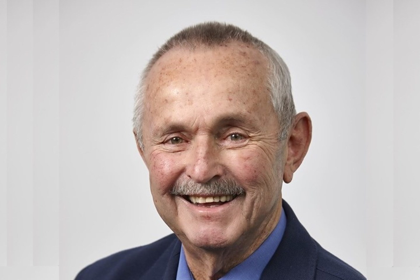 Mining industry farewells Barry Patterson