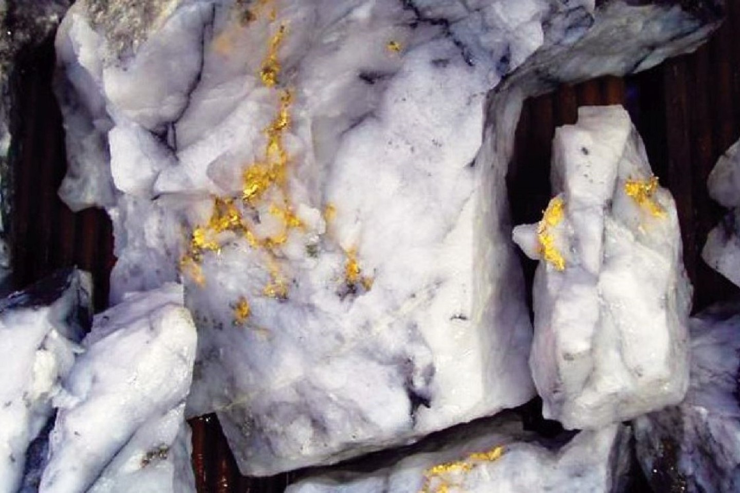 Si6 seals WA Monument gold purchase