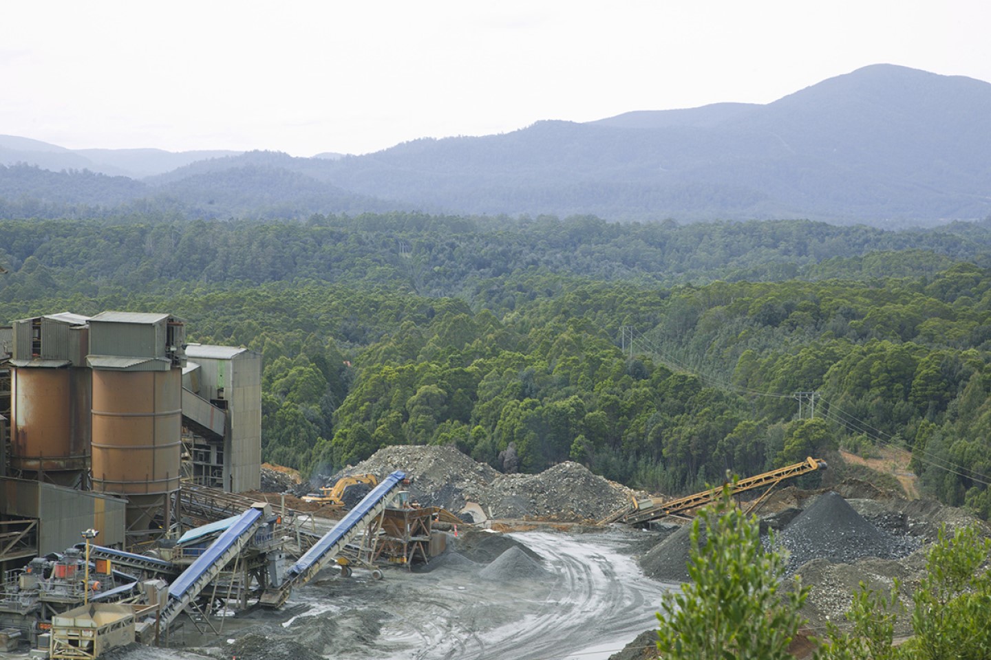 GR Engineering wins $32m in contracts