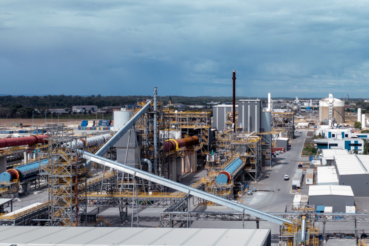 MinRes puts $1bn price on lithium refinery