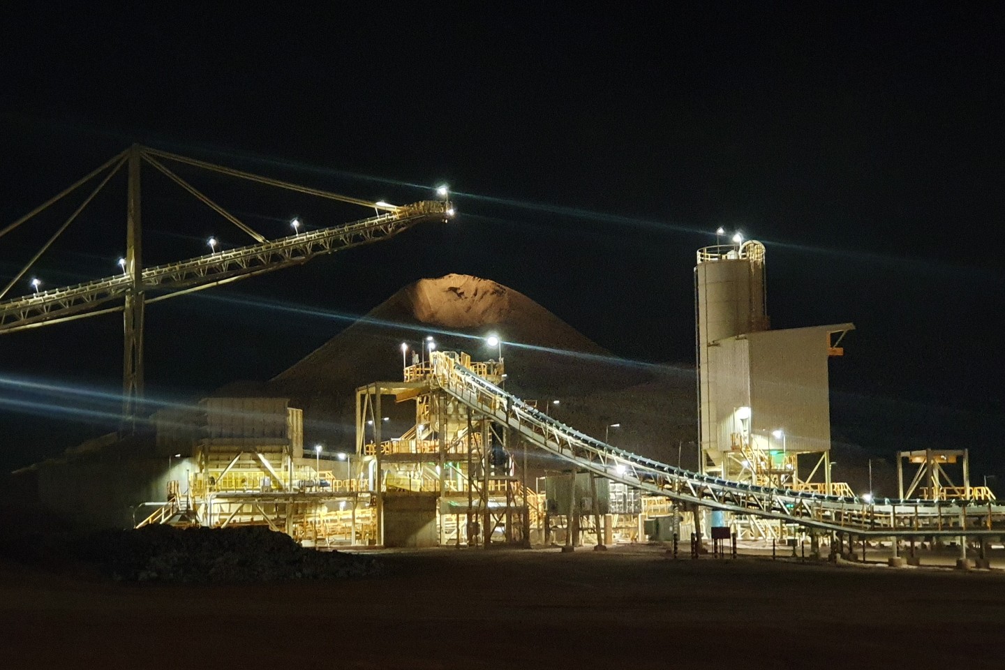 Perseus tops gold production market guidance