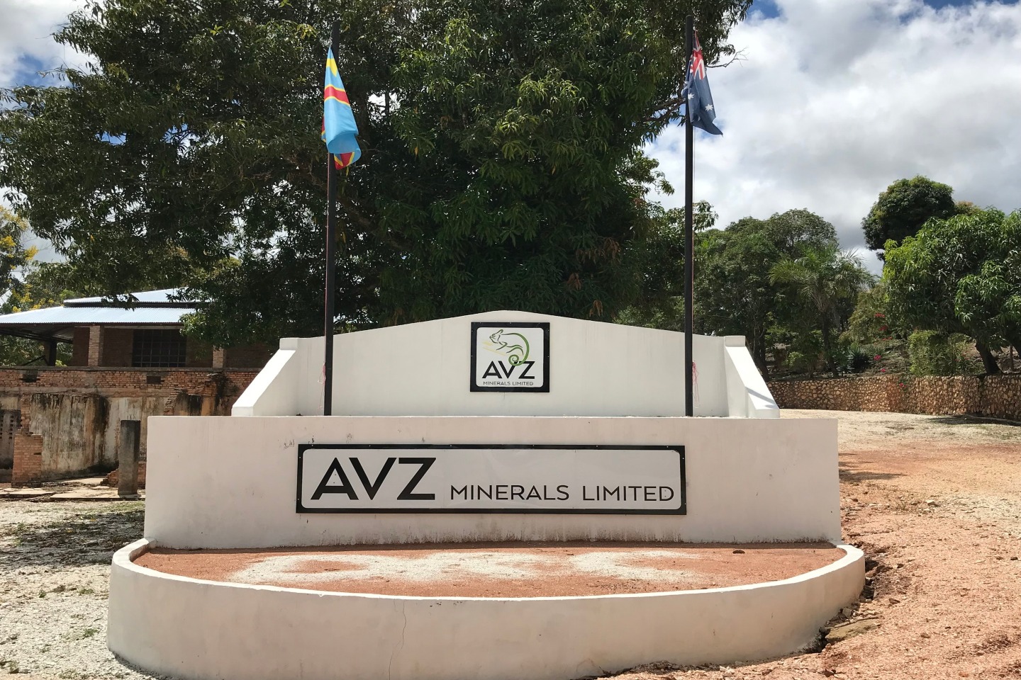 Boardroom turmoil brewing at AVZ