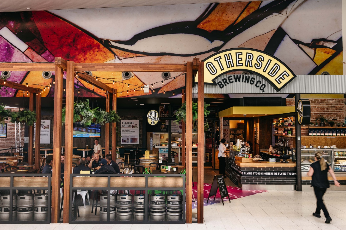 Brewer opens new venue at Perth Airport