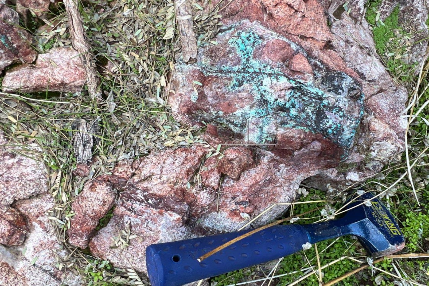Buxton geochemistry identifies new Arizona copper-porphyry