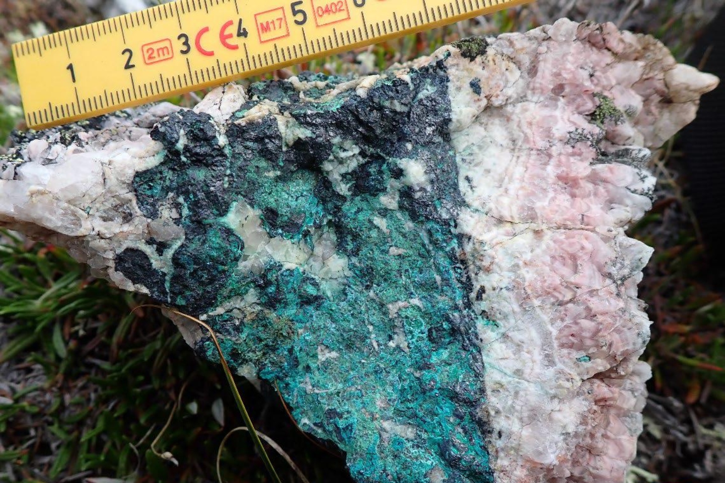 White Cliff discovers extensive Canadian copper veins