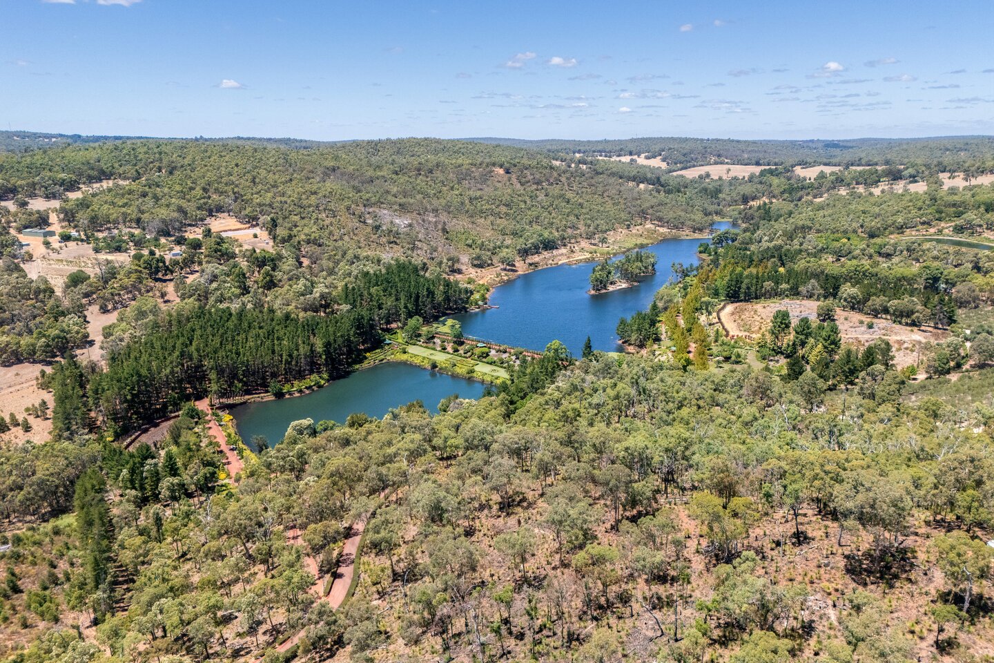 ‘Tootsie’ Ambrose buys Gidgegannup retreat