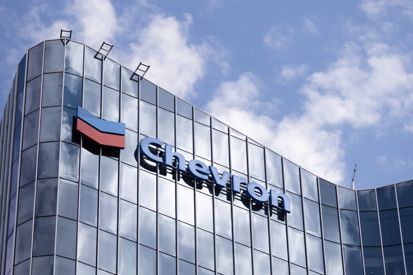 Chevron kicks off local job cuts