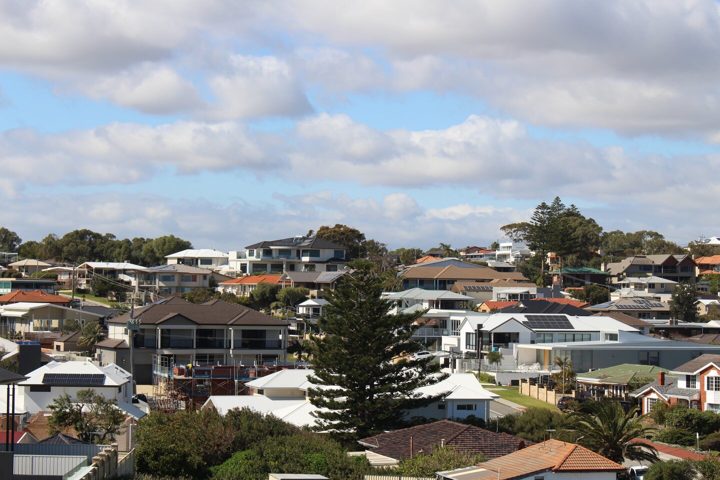 Perth house price growth slows as nation flatlines